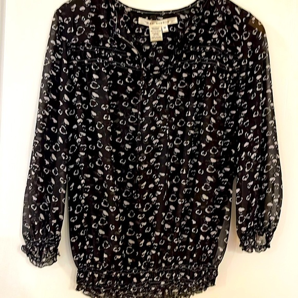 Max Studio | Tops | Max Studio Like New Shirt | Poshmark